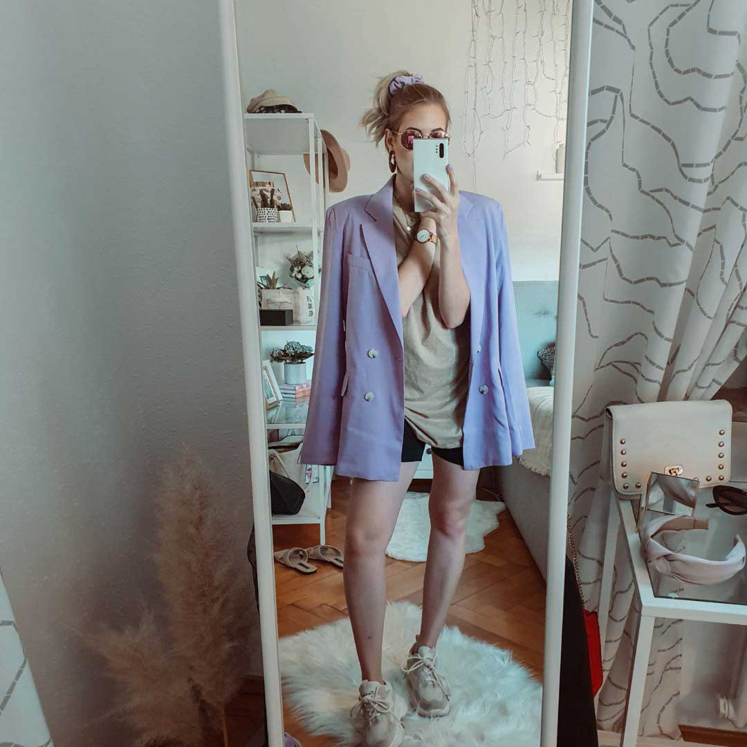 Jacqueline Rau's Instagram, Twitter & Facebook on IDCrawl