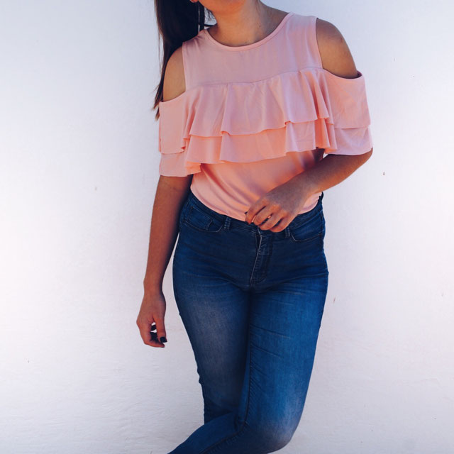 ALBA OLIVA (@thewardrobeoftrends) | Photos and Outfits on 21 Buttons