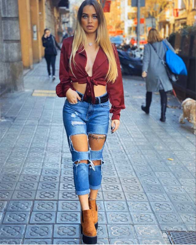 Andrea Stein Feliu (@andreasteinfeliu) | Photos and Outfits on 21 Buttons