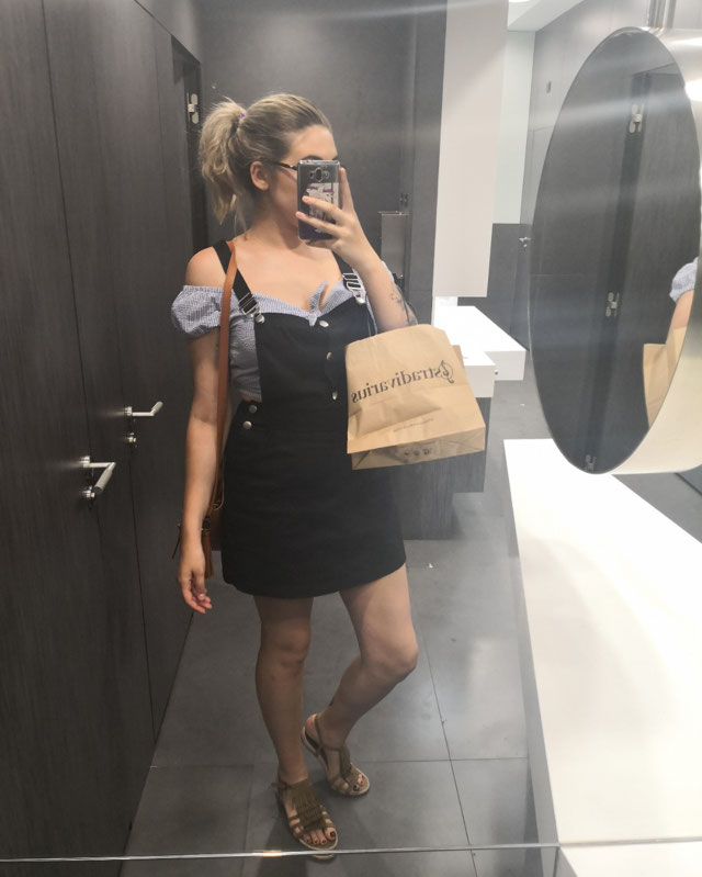 Carla Simón Gimeno (@pandii.cornio) | Photos and Outfits on 21 Buttons