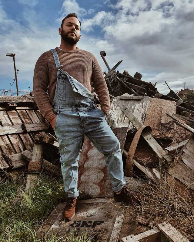 ALEX OBREGÓN (@sevenlex_official) | Photos and Outfits on 21 Buttons