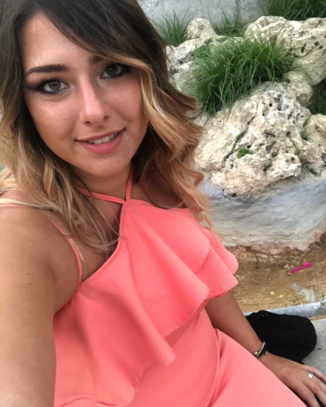 Giulia Setti (@giulietta7i_curvy) | Photos and Outfits on 21 Buttons