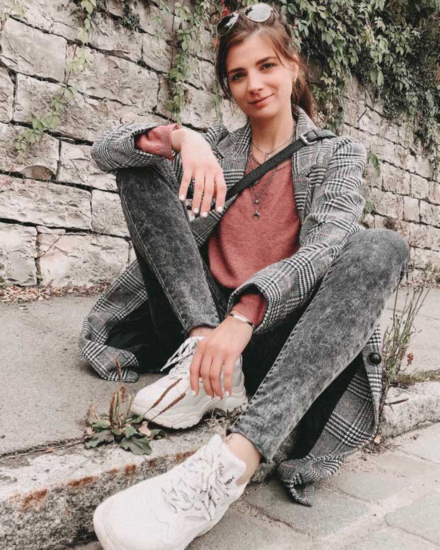 Maria Rogowski (@miss_muha) | Photos and Outfits on 21 Buttons