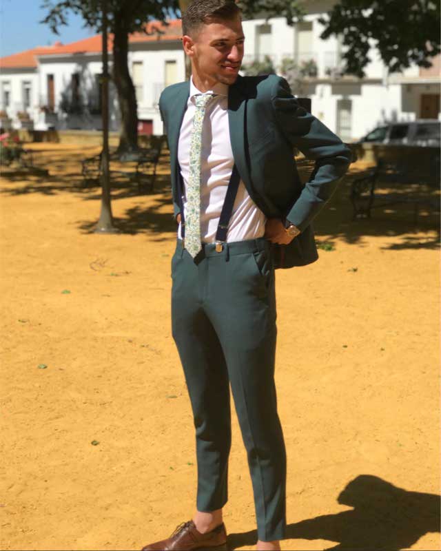 David Cabeza Heredia (@david_ch) | Photos and Outfits on 21 Buttons