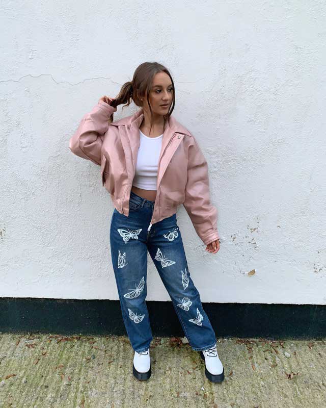 Kayleigh Webster (@curvykayleigh) | Photos and Outfits on 21 Buttons