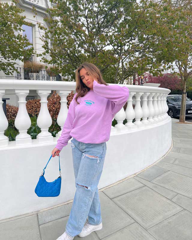 Izzy Harvey (@izzyharvey) | Photos and Outfits on 21 Buttons