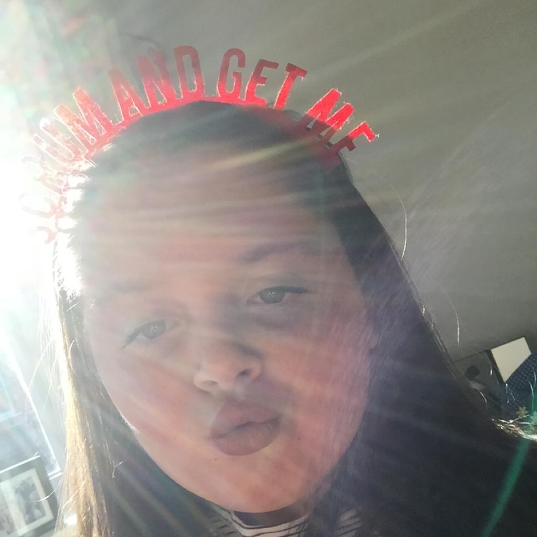 Ruby Burns's Instagram, Twitter & Facebook on IDCrawl