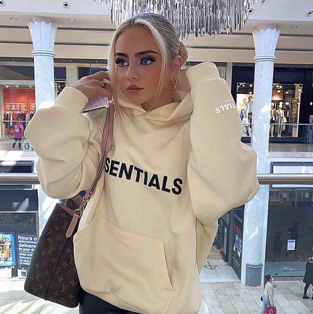 Skye Young Skyeyoungfashion Photos And Outfits On 21 Buttons