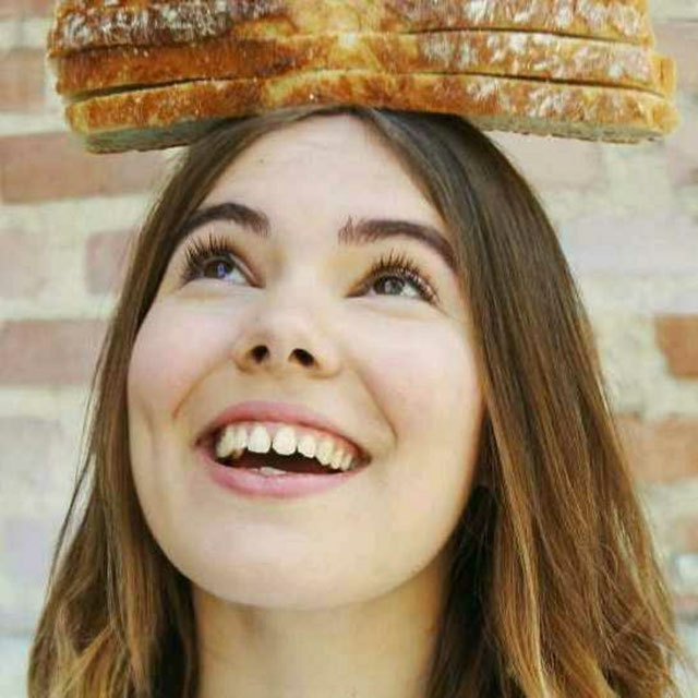 Xuri Fenton (@xurirux) | Photos and Outfits on 21 Buttons