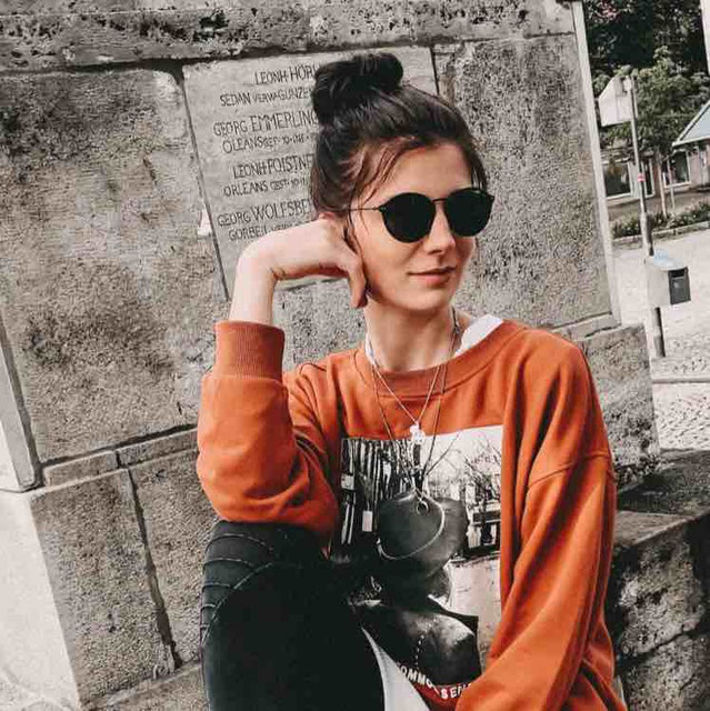 Maria Rogowski (@miss_muha) | Photos and Outfits on 21 Buttons