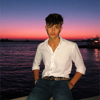 Ryan Prevedel (@ryanprevedel) | Photos and Outfits on 21 Buttons