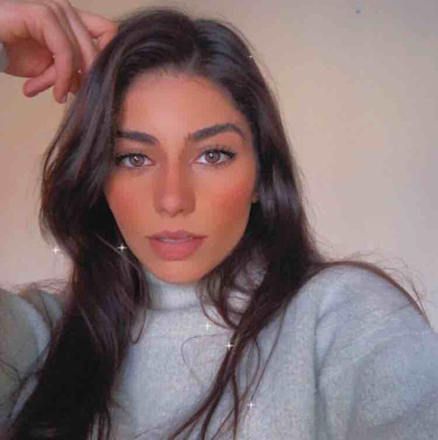 mariam albawi (@mariam_albawi) | Photos and Outfits on 21 Buttons